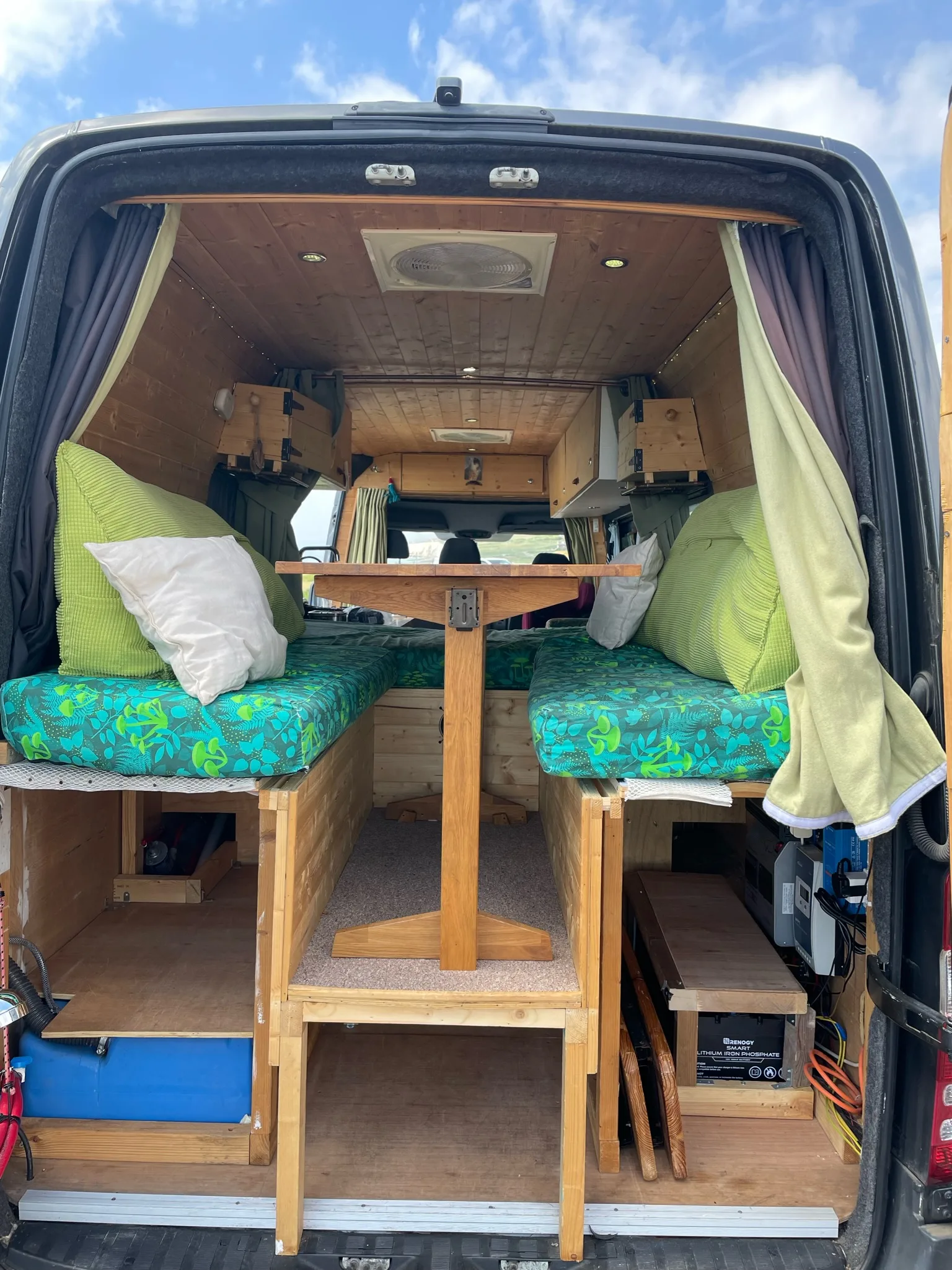 Sprinter LWB, All Terrain Tyres, Terrace+Dining+Kid area, Off Grid ...