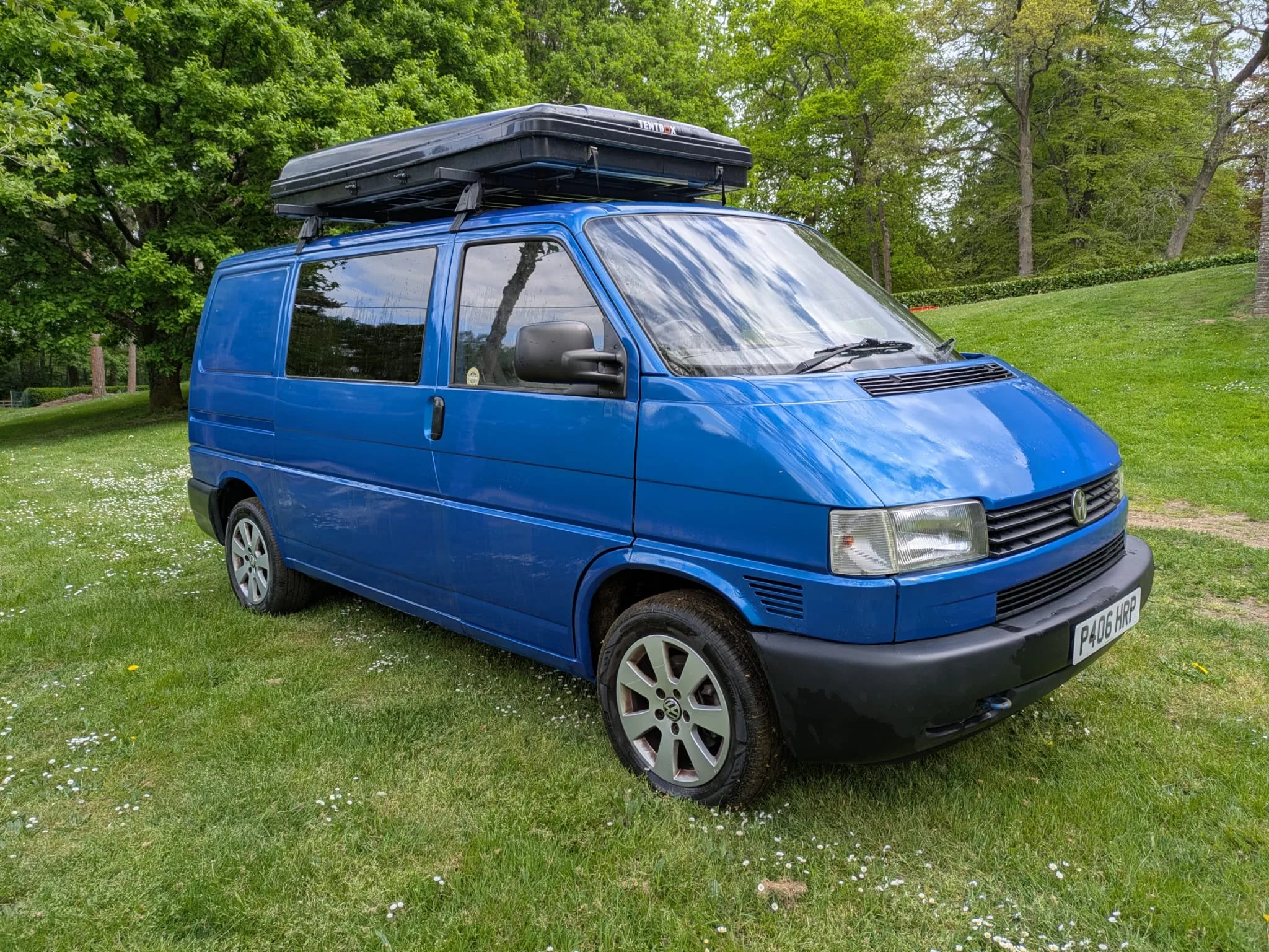 VW T4 campervan/day van - 4 berth with Tentbox | Quirky Campers
