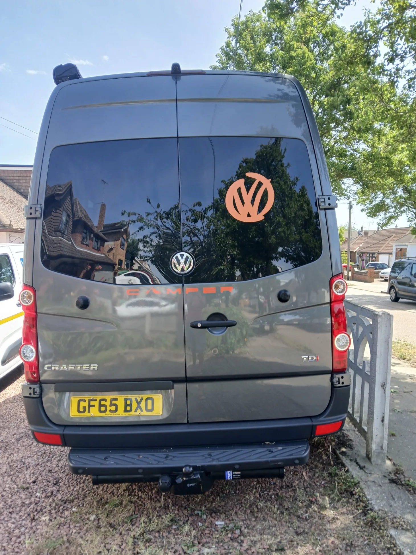 VW CRAFTER MWB OFF GRID PROFESSIONAL CONVERSION LOW MILEAGE | Quirky ...
