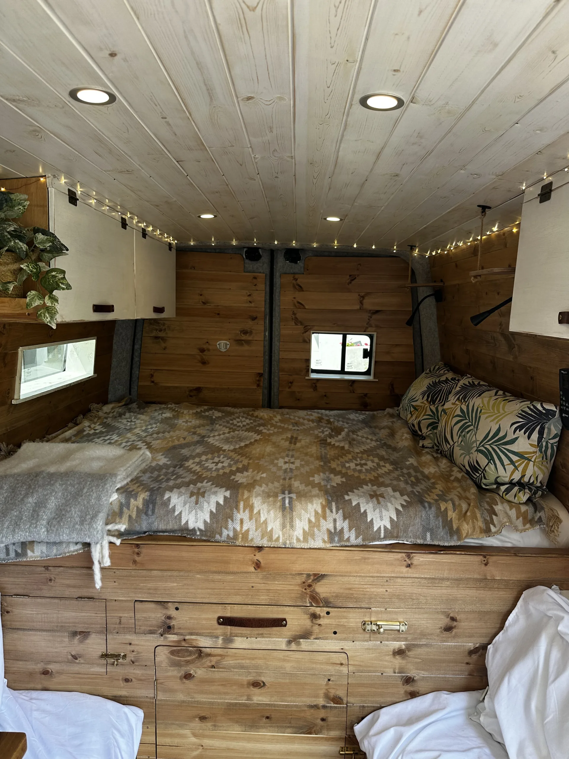 Ripley - Fully Off-Grid | High Spec | Cosy Rustic Lodge Style | Quirky ...