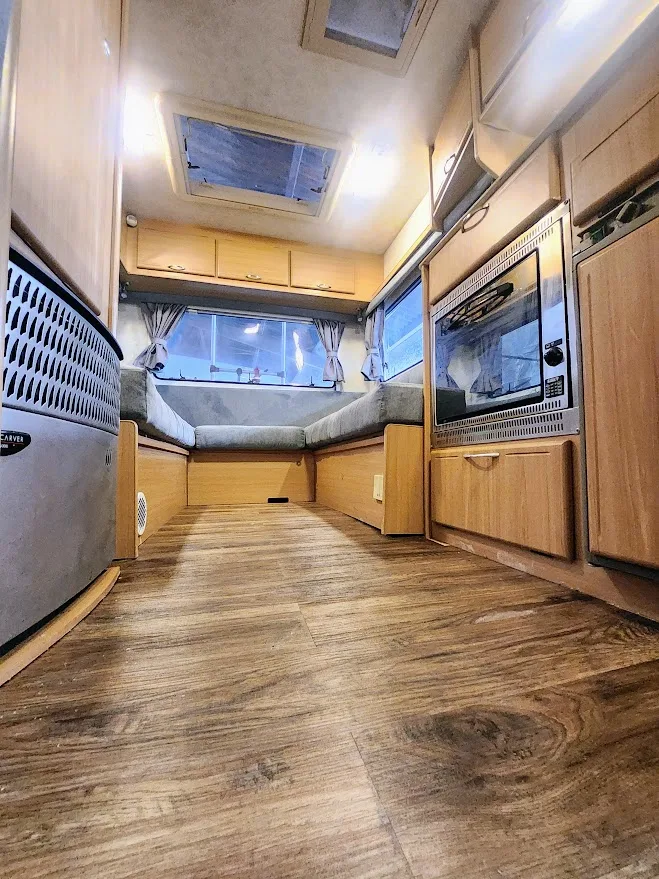 Luxury U-Shape Motorhome Campervan, Huge Rear Bed & Lounge, 25k Miles ...