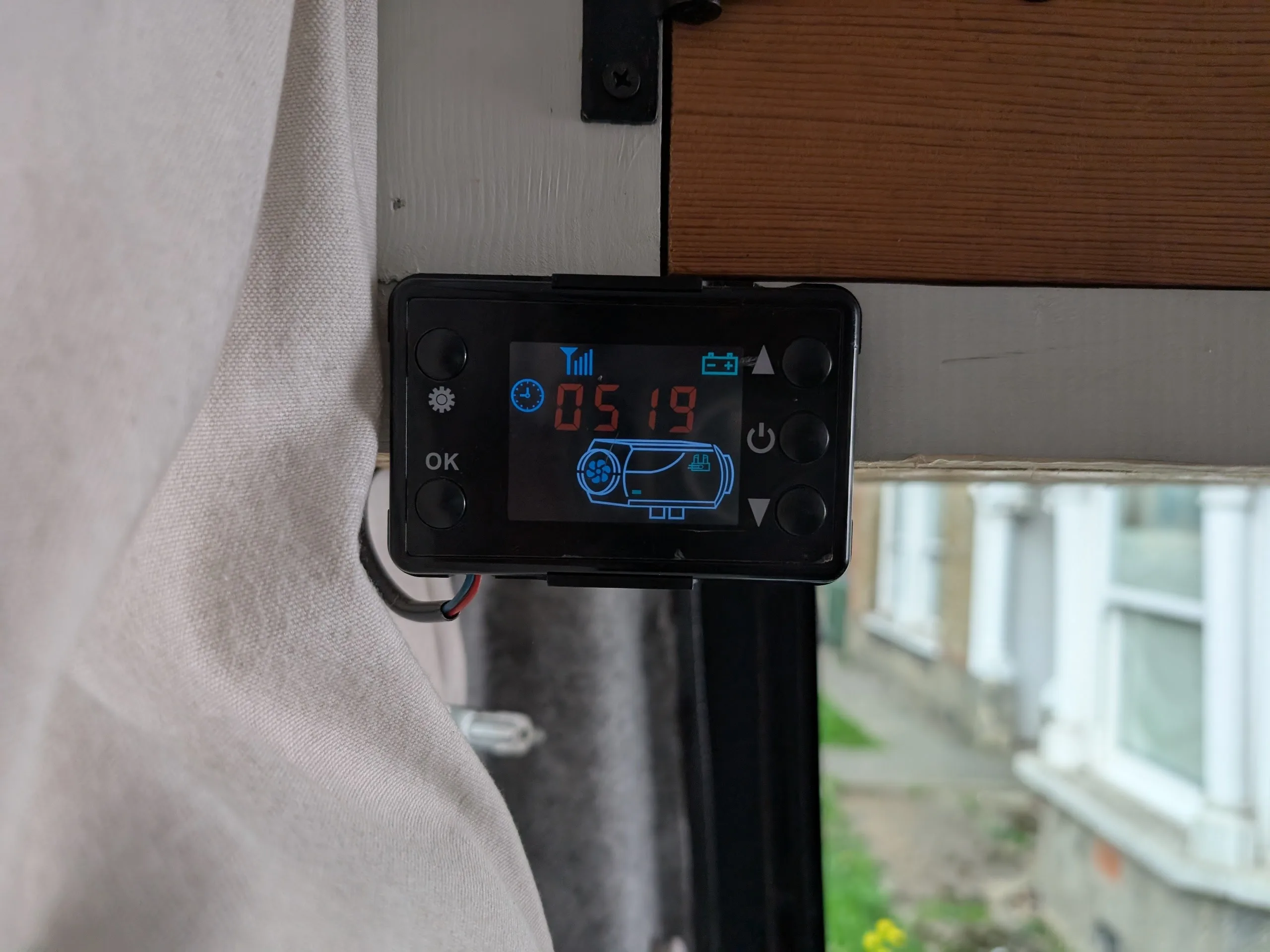 Mercedes sprinter SWB off grid fresh MOT | Quirky Campers